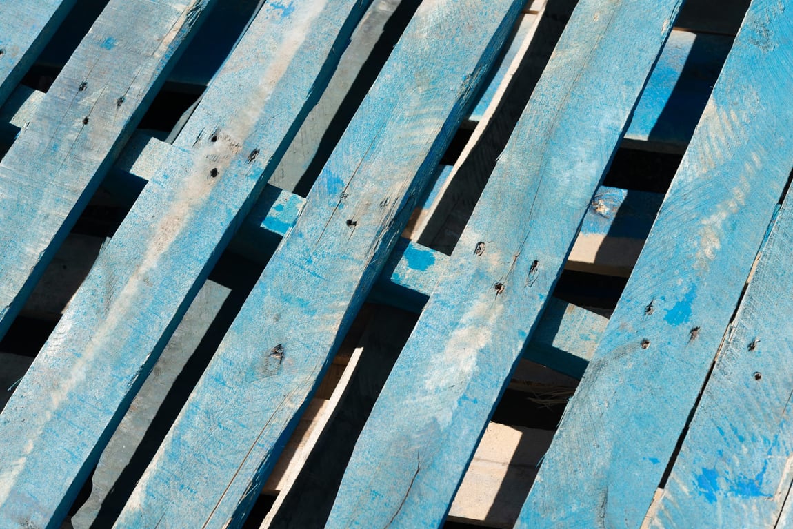What Do Colour Marks on Wooden Pallets Really Mean? | Insights by hout™